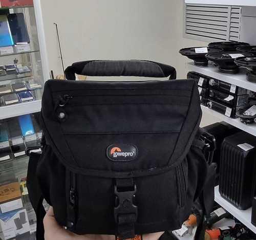 Сумка для фотоаппарата Lowepro Nova 140 AW