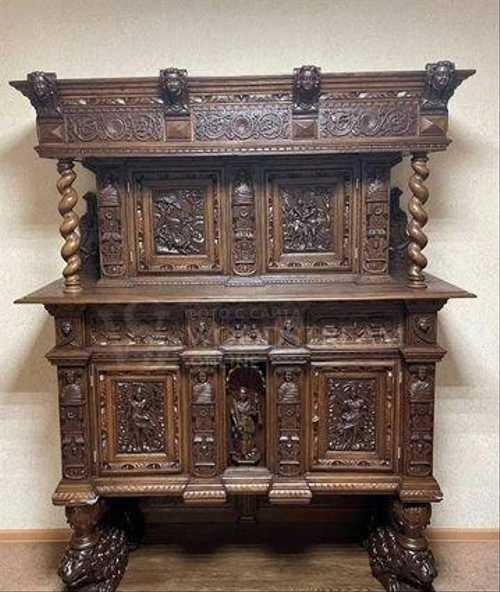 Старинный антикварный шкаф/буфет.19 век.Ренессанс