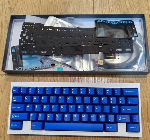 Продам кастомную клавиатуру kbdfans tofu60 2.0