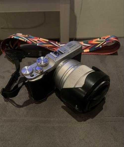 Fujifilm x-a2, с 3 объективами в комплекте