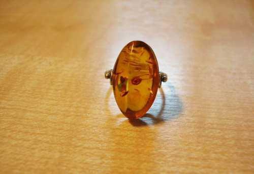 Серебряное кольцо янтарь