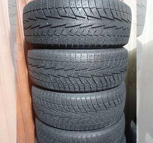 Hankook Winter I'Cept IZ2 205/55 R16