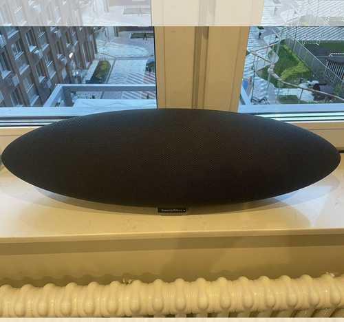 Bowers & Wilkins Zeppelin wireless