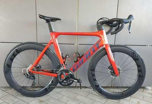 Шоссейный велосипед Giant Propel Advanced Disc2