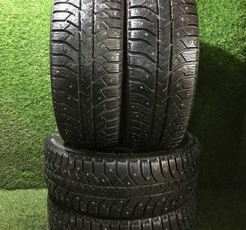Bridgestone Ice Cruiser 7000S 205/50 R17 93T
