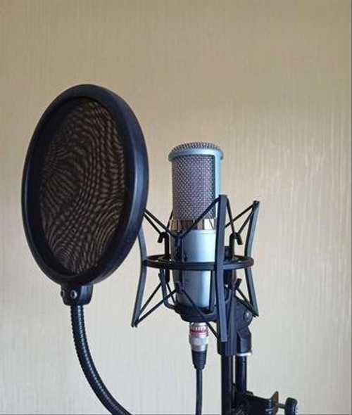 Микрофон AKG P420 + бонусы
