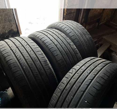 Rotalla Setula E-Race RH05 205/55 R16