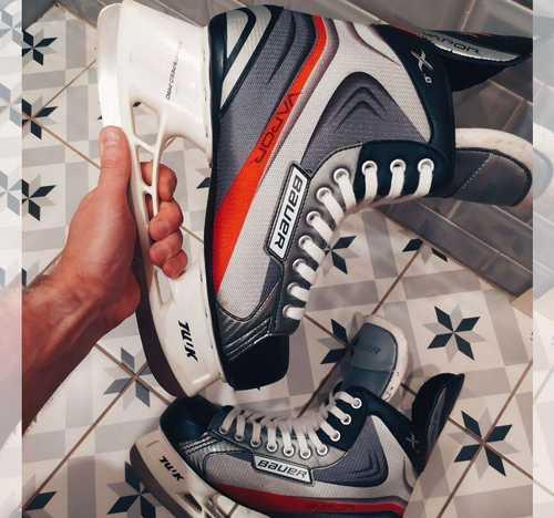 Хоккейные коньки bauer 43р CCM,graf,nike,reebok