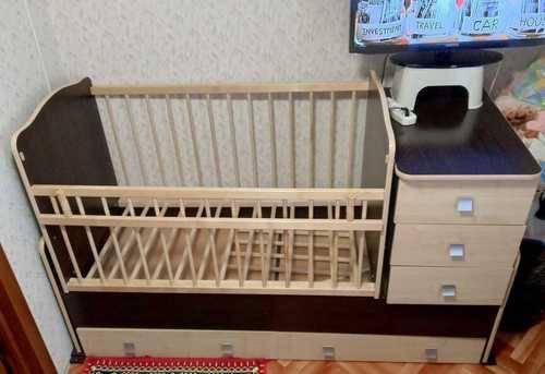 Кровать детская с матрасом и шкафами