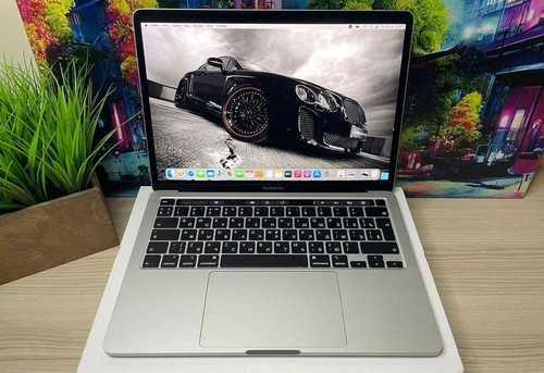 MacBook Pro 13 2020 отличный