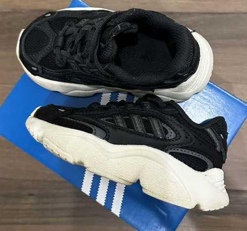 Кроссовки детские Adidas 22 размер