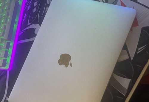 Apple MacBook Pro 13 2019 touch bar