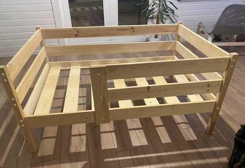Кровать с матрасом детская деревянная