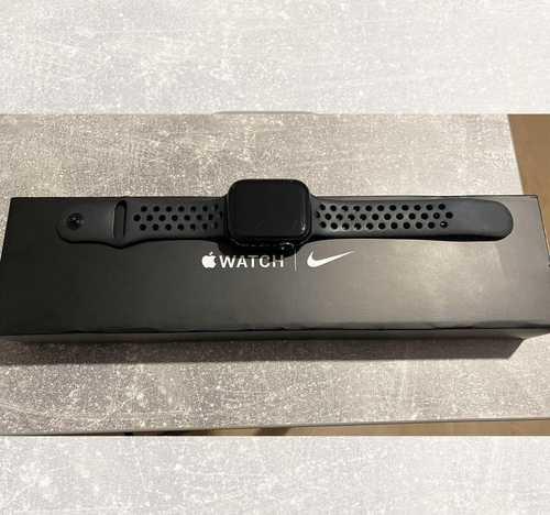 Часы Apple Watch 7 Nike 45mm