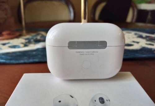 Зарядный футляр для Apple AirPods 3