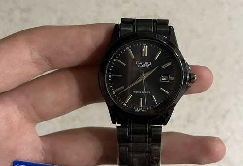 Часы Casio Quartz classic