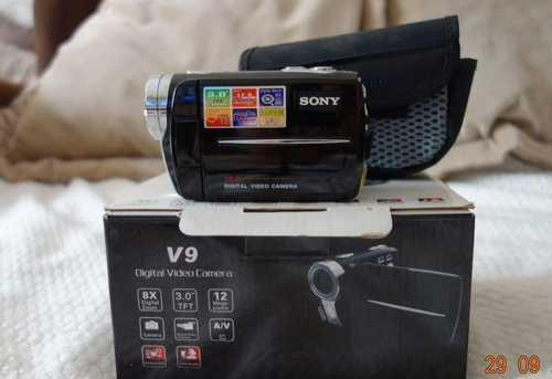 Цифровая видеокамера sony V9