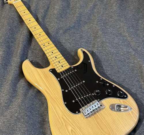 Электрогитара Fender Stratocaster ST-72 Japan