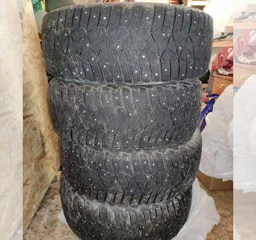 Goodyear Ultragrip 600 205/55 R16 94T