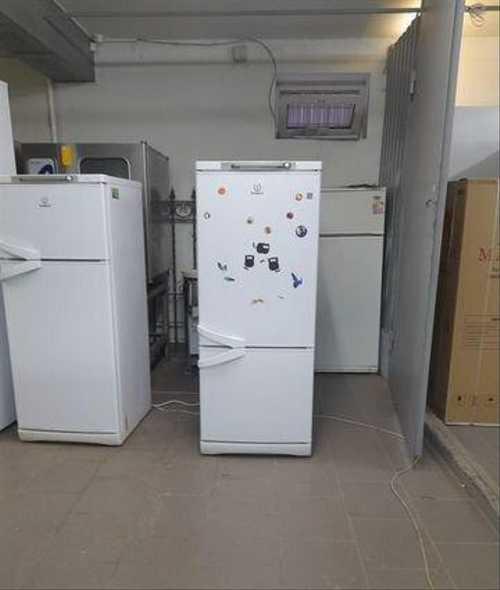 Холодильник Indesit SB150-2.027 (1)