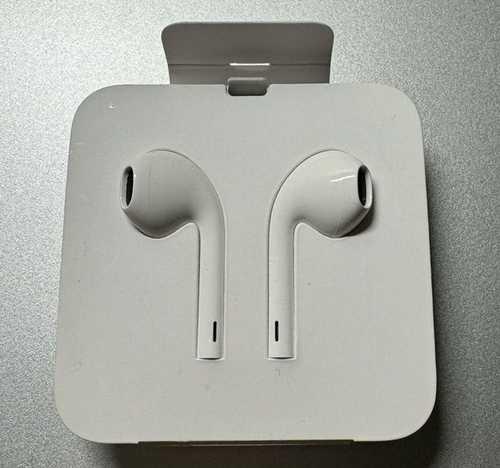 Наушники earpods lightning