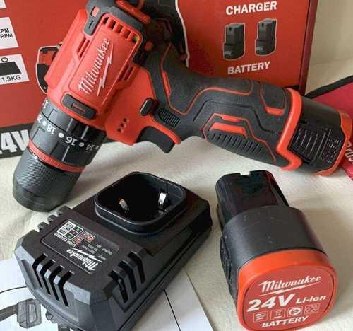 Шуруповерт бесщеточный Milwaukee 24V ударный