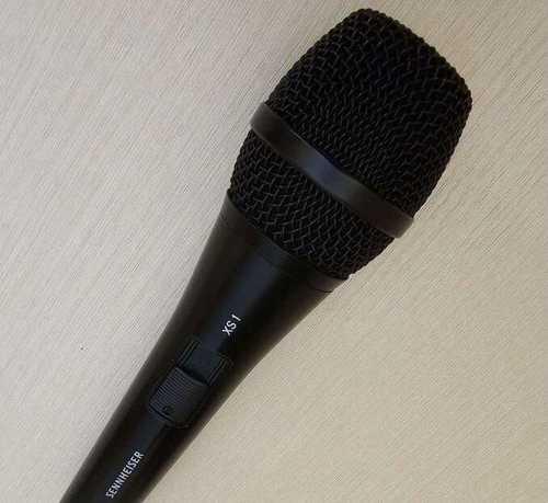 Sennheiser микрофон XS1