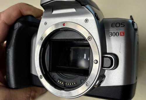 Пленочный фотоаппарат Canon EOS 300X на запчасти