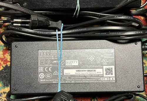 Блок питания 19,5 V