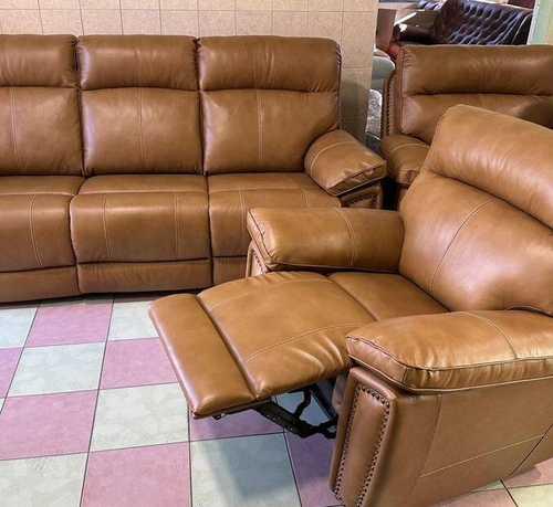 Кожаный диван и кресло реклайнер, США