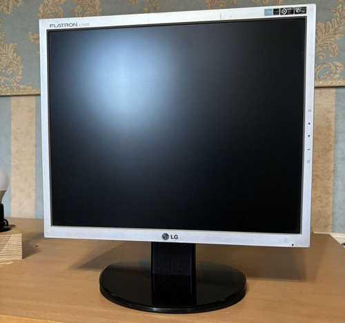 Монитор lg flatron L1752s