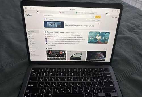 MacBook Air 13 (2022), 256 ГБ, M2 (8 ядер), RAM 8 ГБ, GPU 8-core