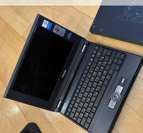 Ноутбук Toshiba Libretto U-100 S213