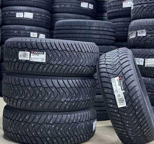 Yokohama IceGuard Stud IG65 215/60 R16 99T