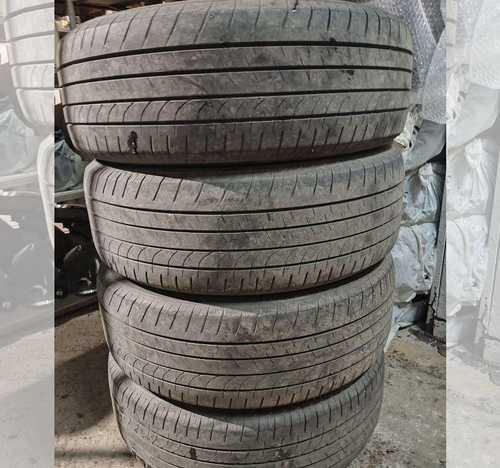 Bridgestone Dueler H/L 33A 235/55 R20 102V