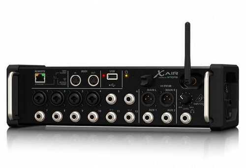 Цифровой микшерный пульт Behringer XR12