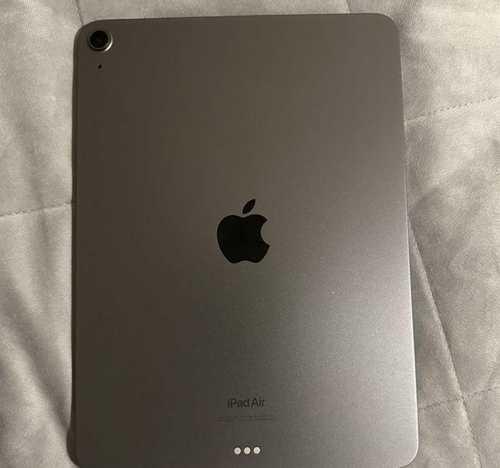 10.9" Планшет Apple iPad Air (5th Gen) Wi-Fi 64 гб