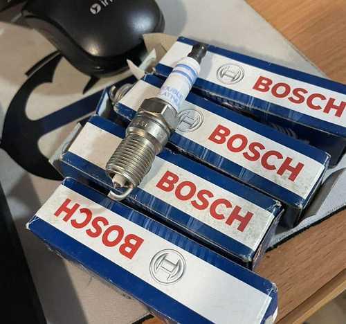 Свечи Bosch HR6DPP33V