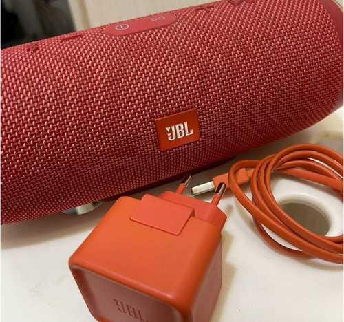 Колонка JBL charge 3