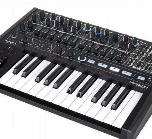 Аналоговый синтезатор Arturia MiniBrute 2 Noir