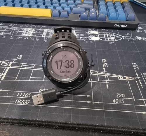 Часы suunto ambit 2