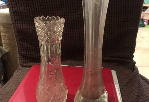 Две старинные стеклянные вазы для цветов до 1917