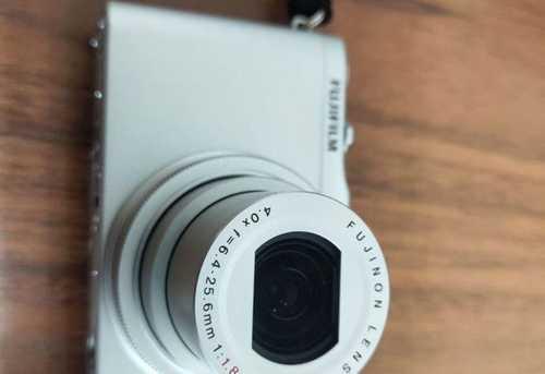 Компактный фотоаппарат fujifilm XQ1