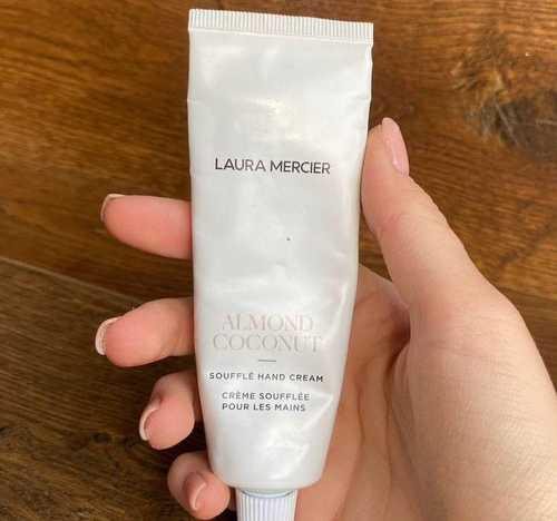 Laura mercier крем для рук кокос миндаль