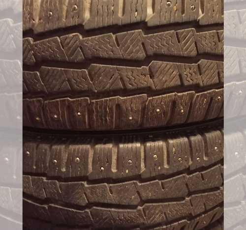 Michelin Agilis X-Ice North 215/70 R15 65