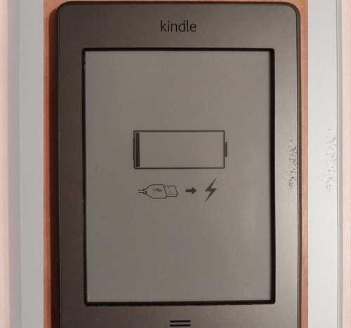 Электронная книга Amazon Kindle Touch D01200