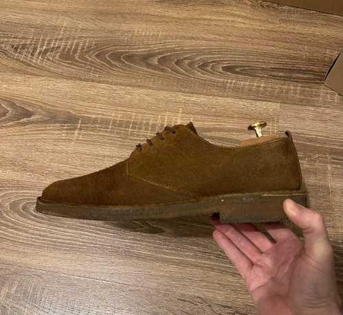Замшевые ботинки дерби Clarks