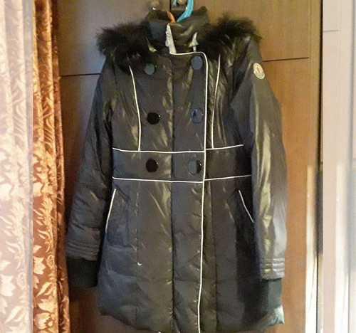 Пуховик Moncler