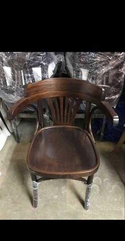 Кресло стул с подлокотником