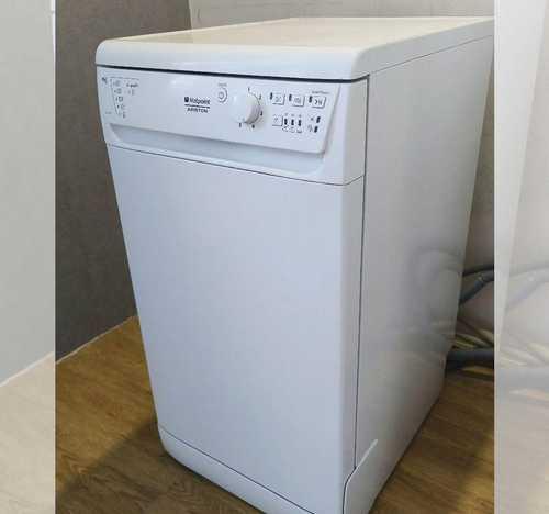 Посудомоечная машина 45 см Hotpoint LSF 7237